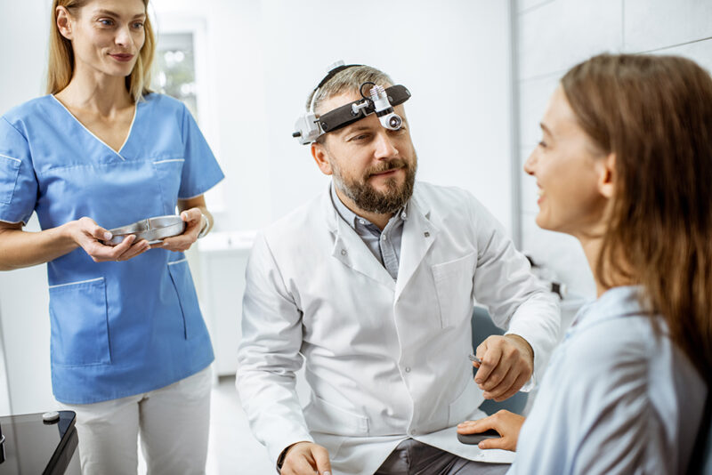 The Complete Patient Guide to Evo ICL | Best LASIK Surgeons In America